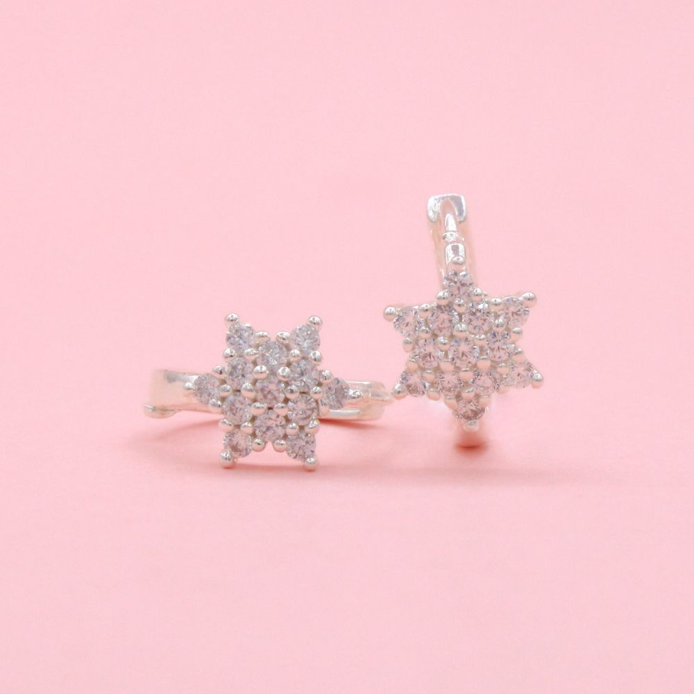 Grapa Elegante con Diseño de Estrella Incrustada de Zirconia mod. 1427 ...